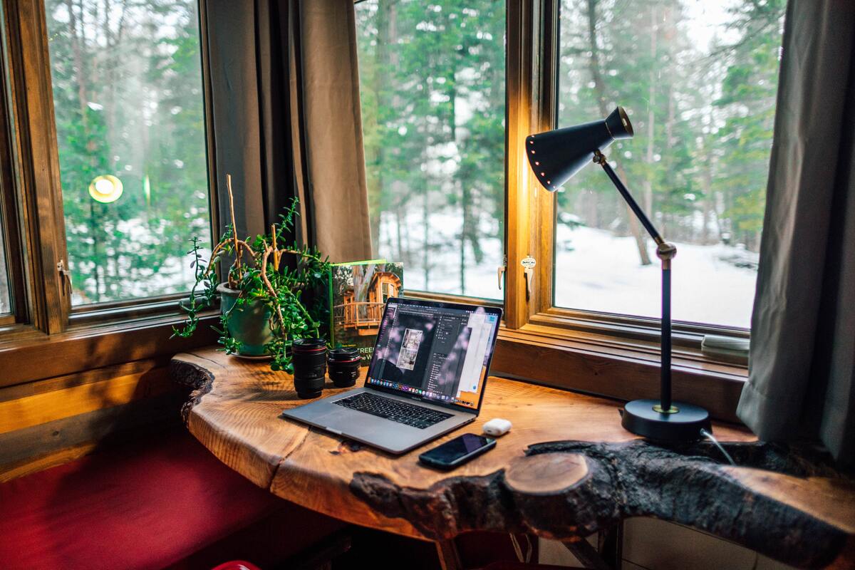 Tips for a Warm Yet Stylish Winter Office - Lean And Green Business